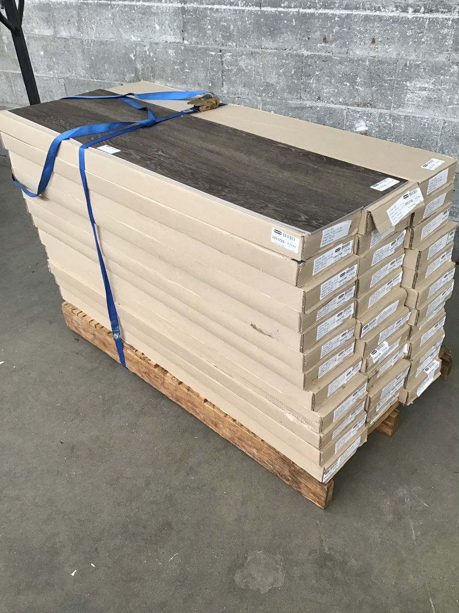 23.3 SF Box of Vinyl Plank Flooring | Second Use Building Materials and ...