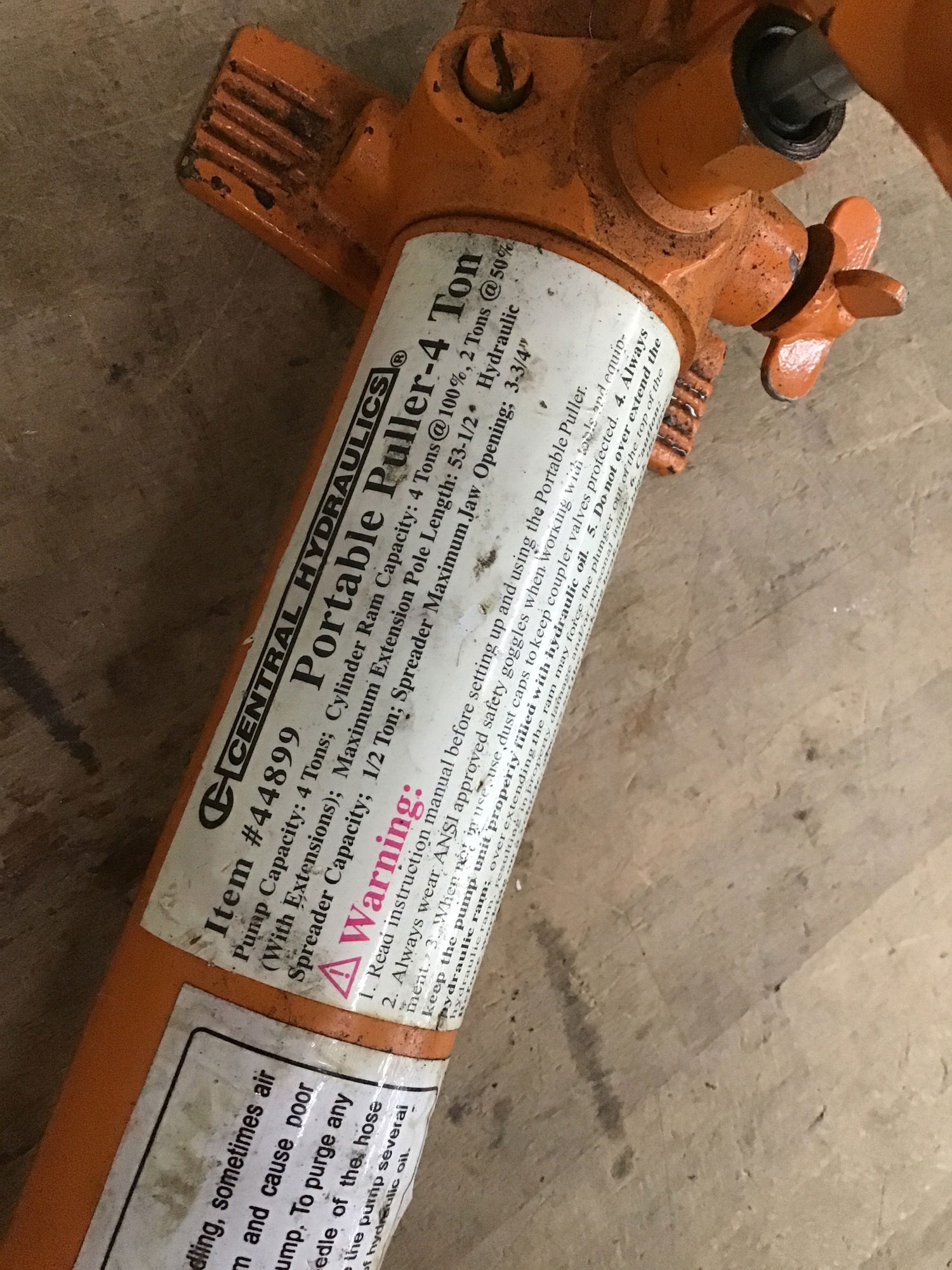 4 Ton Portable Puller by Central Hydraulics | Second Use Building ...