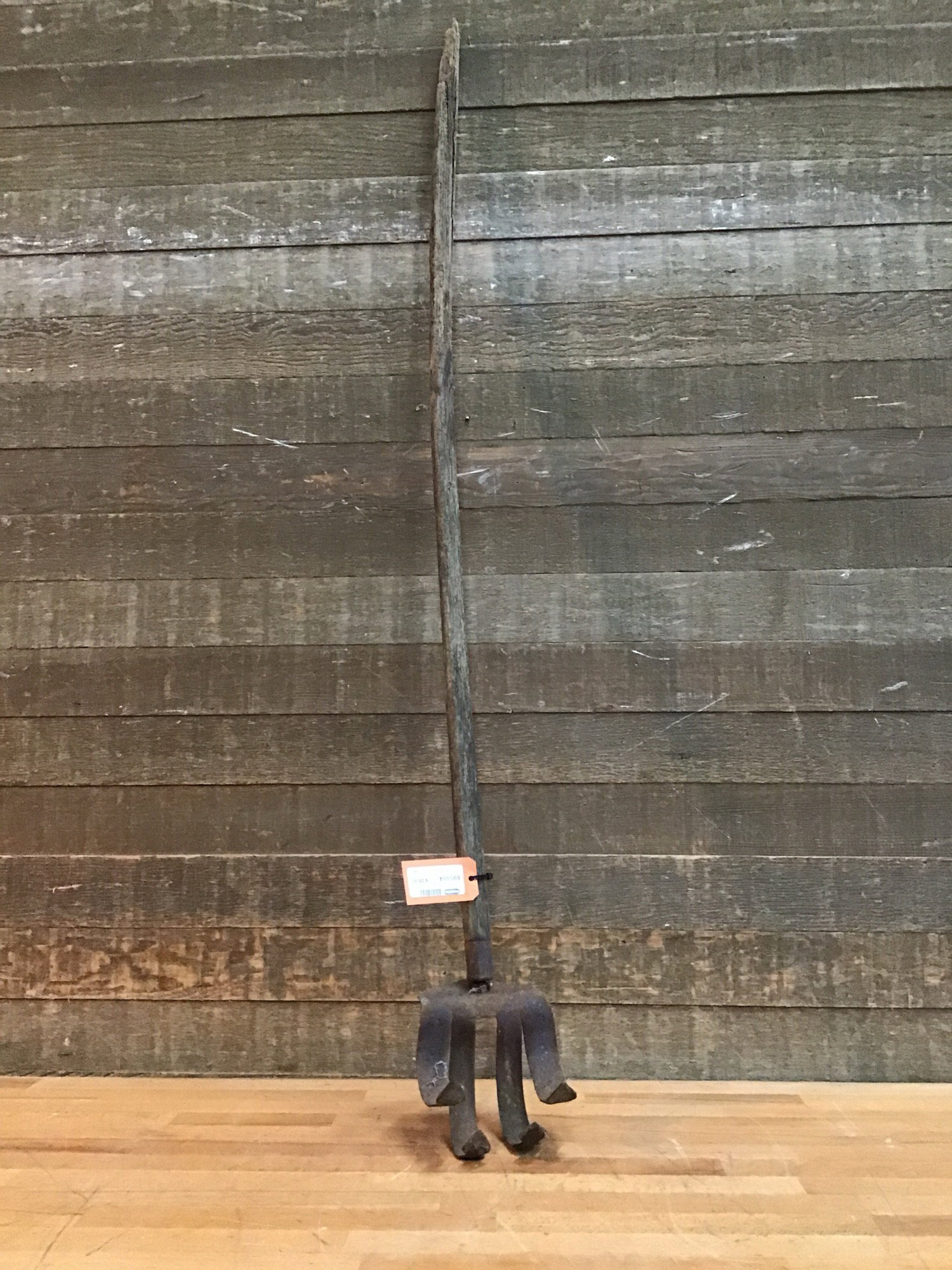 Antique Hoe | Second Use Building Materials and Salvage